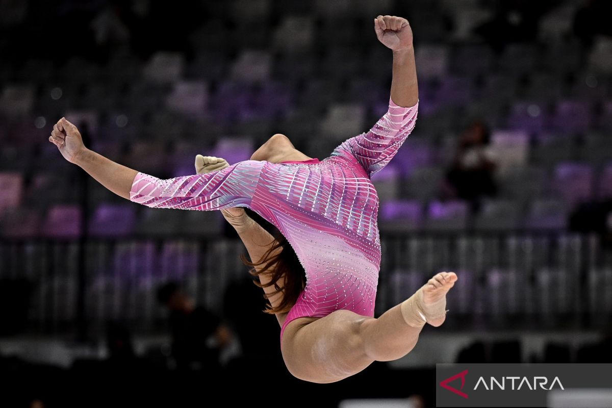 Latihan resmi pesenam putri Indonesia jelang Kejuaraan Dunia Gimnastik ...