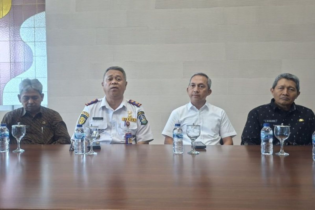 Dishub Jatim siapkan sistem transportasi penghubung Bandara Dhoho ...