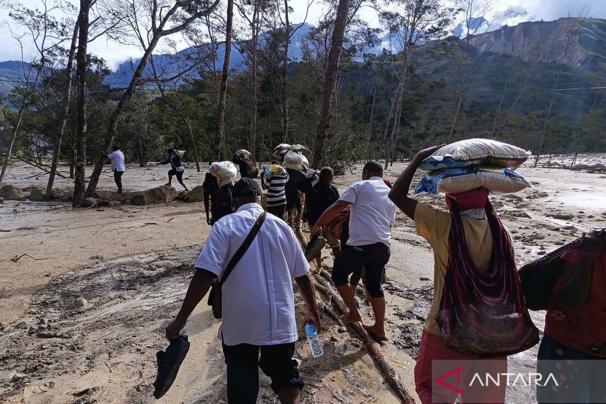 Bantuan untuk korban banjir dan longsor di Papua Pegunungan - ANTARA News