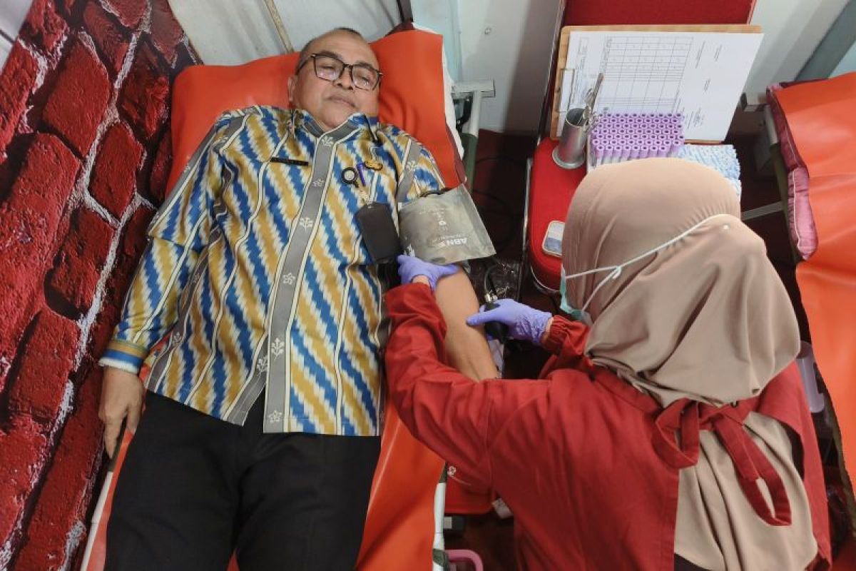 HUT ke-88, Antara Biro Kalbar gelar cek kesehatan gratis dan donor ...