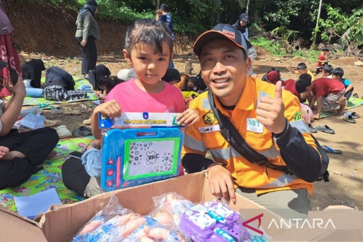 PT SAS dan Group kirim tim trauma healing untuk anak-anak di Sumbar ...
