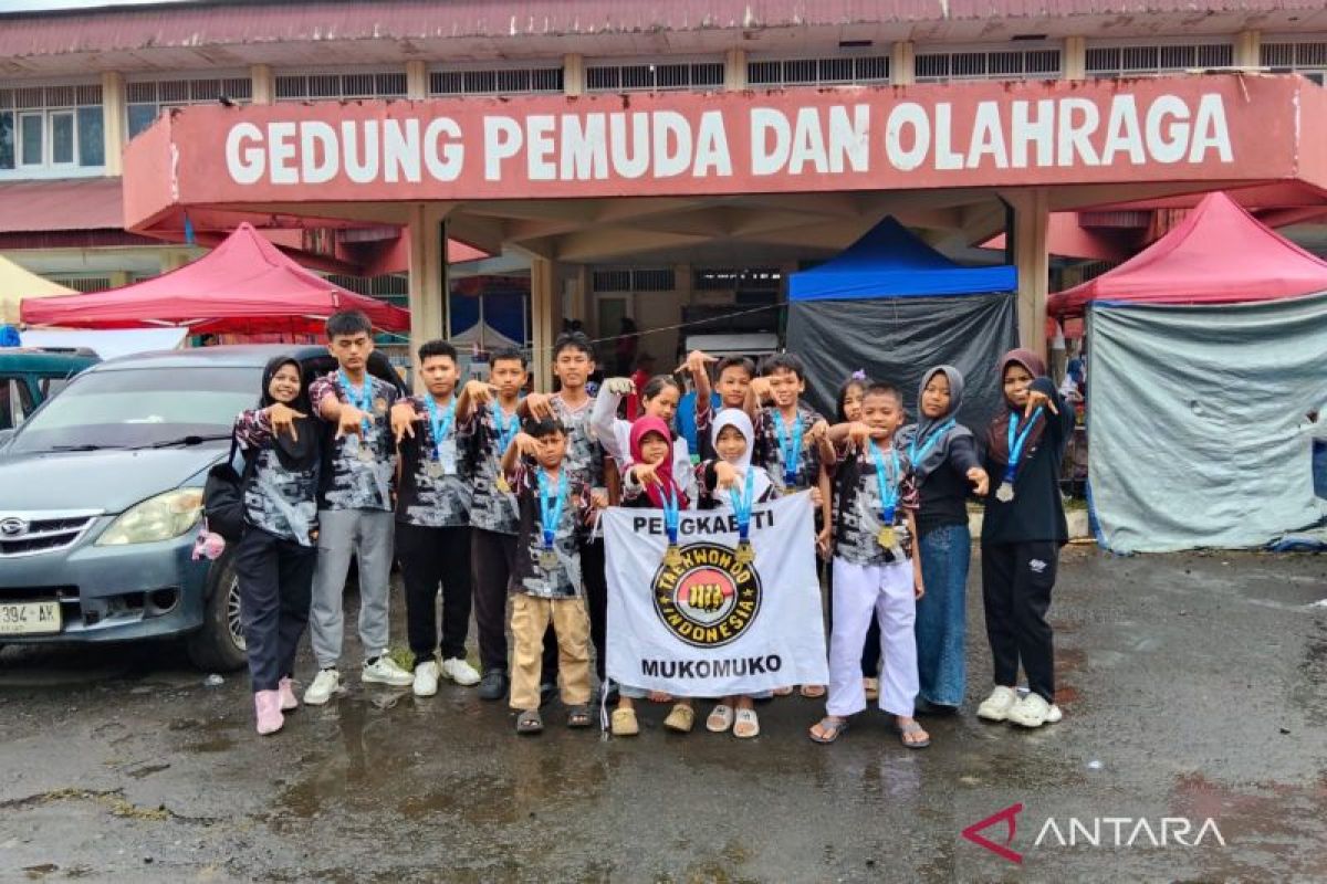 Atlet Mukomuko boyong 22 medali di Kejuaraan Taekwondo Pelajar - ANTARA ...