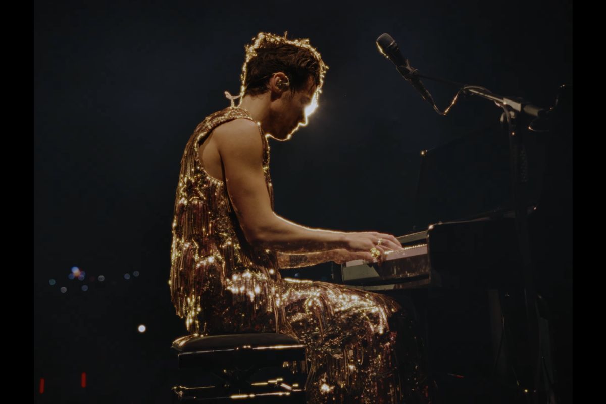 Harry Styles unggah video rekaman balada piano, akhiri hiatus? - ANTARA ...
