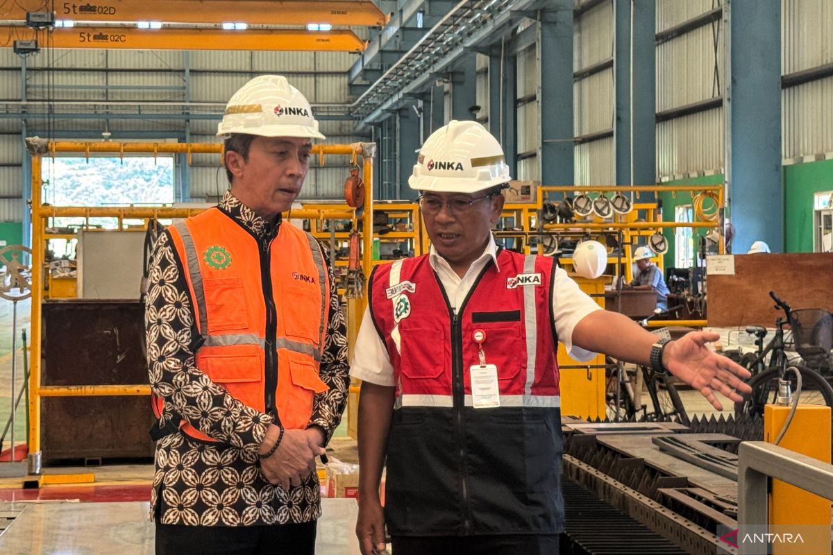 Bogor arahkan transportasi massal modern lewat trem baterai - ANTARA ...