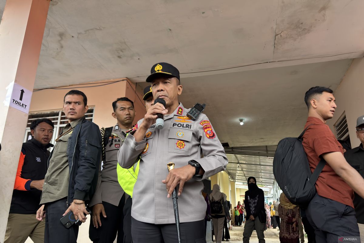 Dua polisi gugur saat bertugas menuju lokasi longsor Cisarua - ANTARA ...