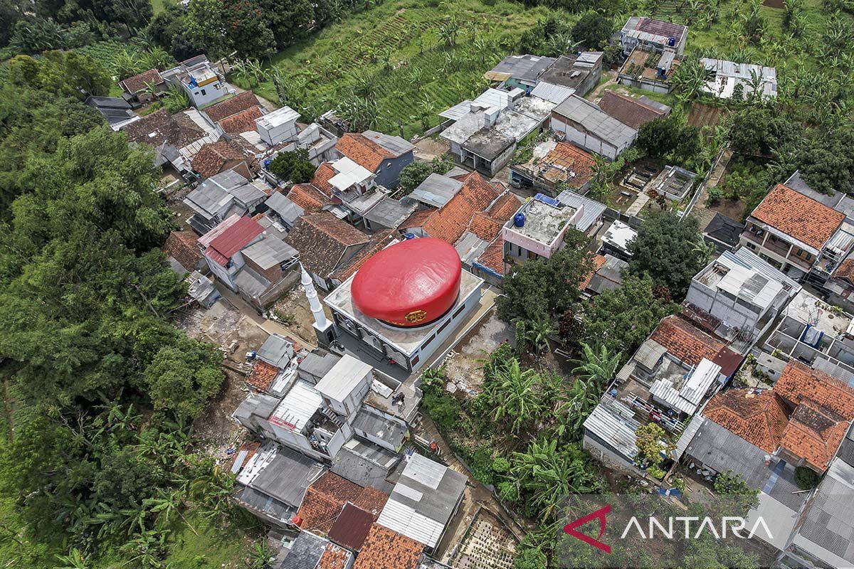 Melihat masjid kubah baret merah khas Kopassus di Cisarua - ANTARA News