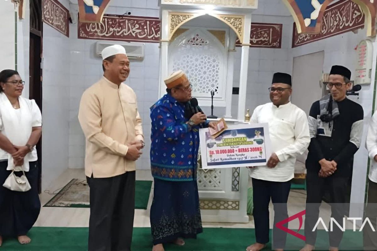 Pemkot Sorong salurkan bantuan 600 kg beras untuk dua masjid - ANTARA ...