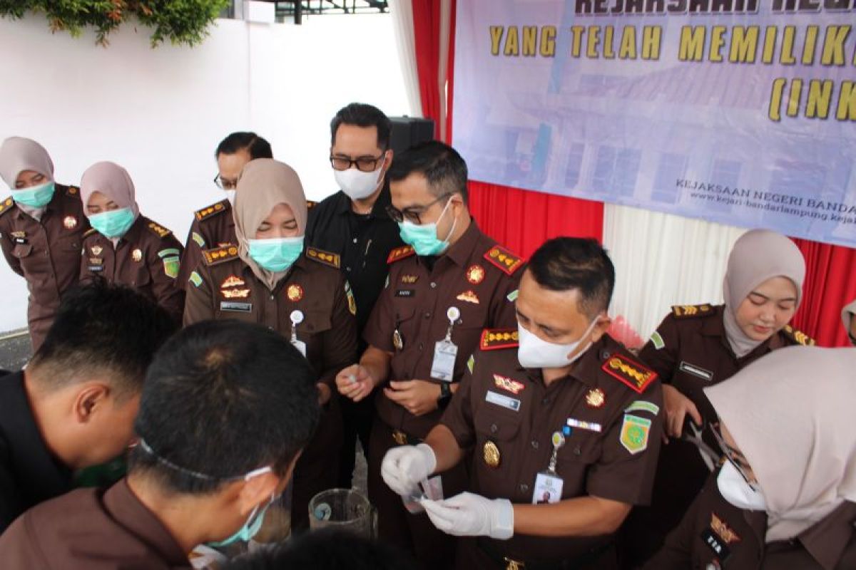 Kejaksaan musnahkan barang bukti hasil dari 150 perkara yang telah ...