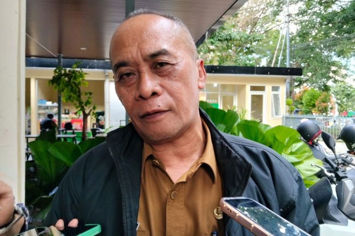 Disdag: Pasar Rembiga jadi sentra penjualan ikan hias percontohan ...