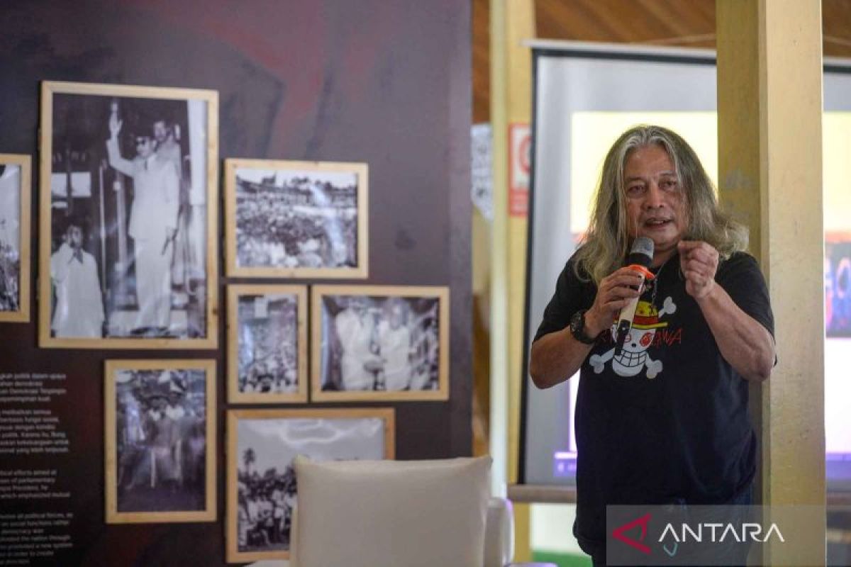Sebanyak 105 arsip foto Bung Karno dipamerkan di Museum Multatuli ...