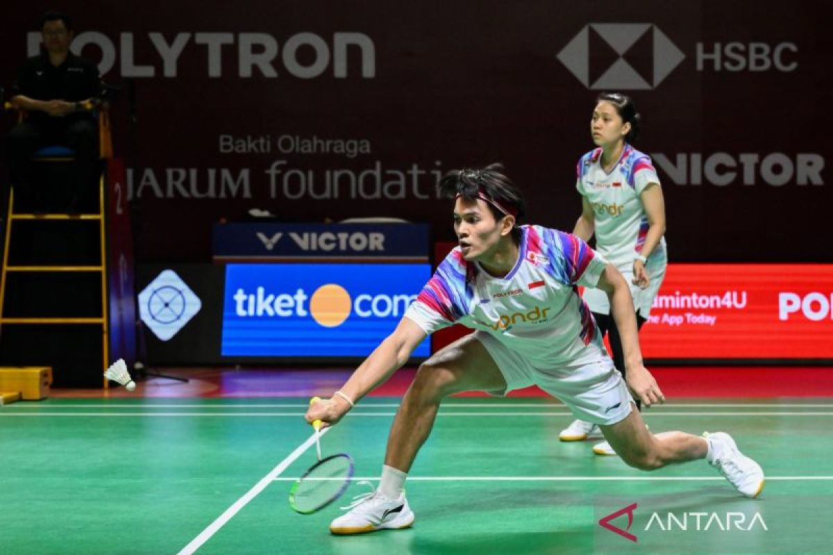 Adnan/Indah melangkah ke babak kedua Indonesia Open 2026 - ANTARA Sumbar