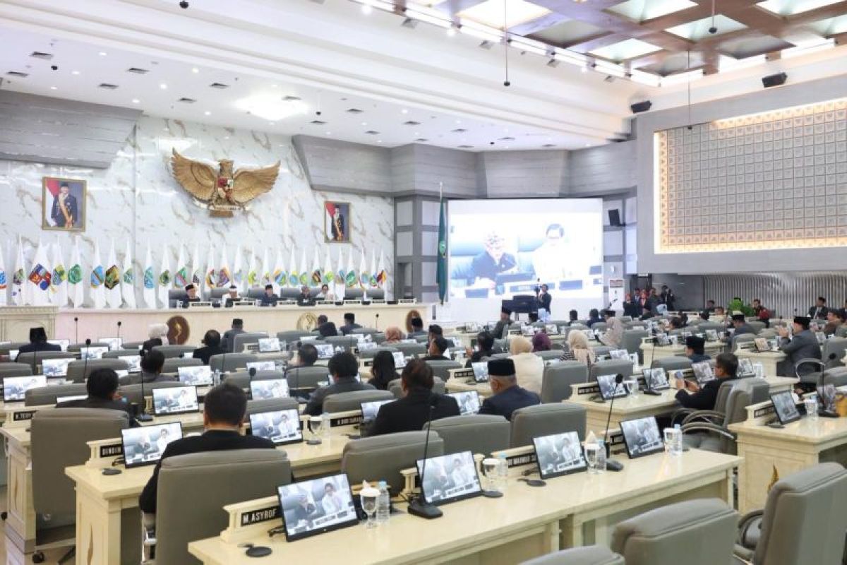 DPRD Jabar ingatkan Pemprov selesaikan 835 rekomendasi BPK - ANTARA ...