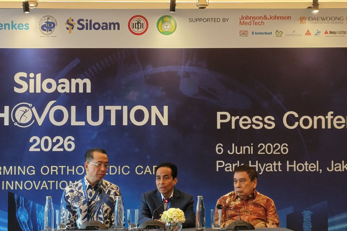 Teknologi bedah robotik tingkatkan akurasi operasi penggantian lutut ...