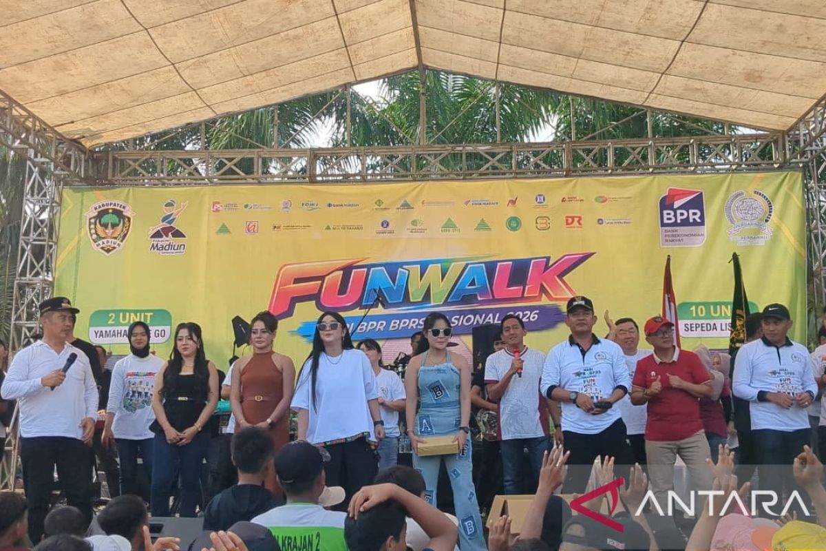 Bupati sebut Fun Walk Hari BPR-BPRS Jatim dongkrak ekonomi Madiun ...