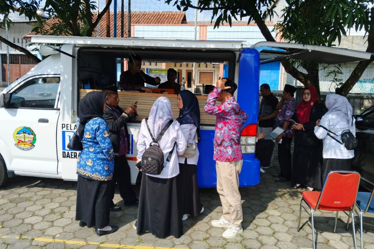 Pemkab Banyumas membebaskan denda PBB-P2 tunggakan tahun 1994-2025 ...