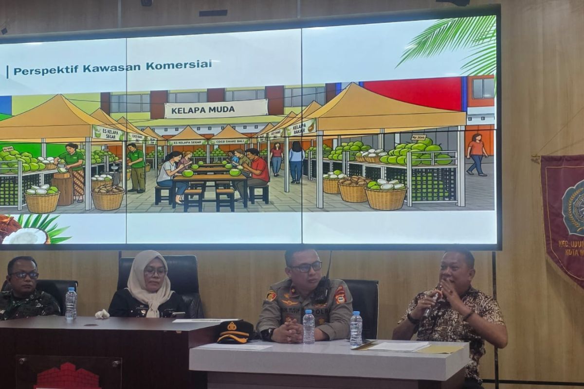 PKL di sekitar Benteng Roterdam direlokasi ke Pasar Baru Makassar ...