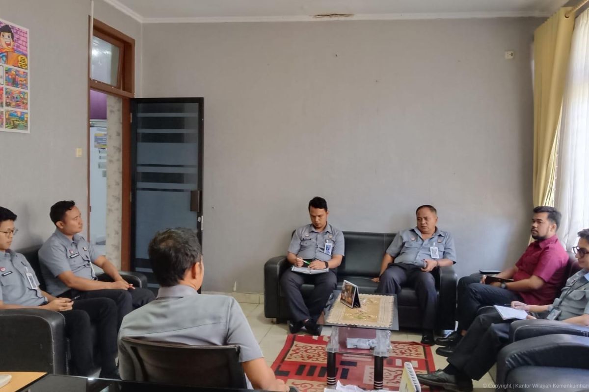 Kanwil Kemenkum Babel gencarkan edukasi cegah pelanggaran KI - ANTARA ...