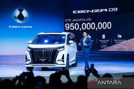 Spesifikasi Denza D9, mobil listrik premium saingan Alphard