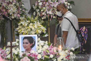 rima melati meninggal dunia - Kumpulan Berita ANTARA News
