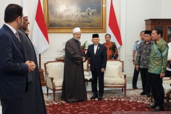Kumpulan Berita Grand Syekh Al Azhar - ANTARA News Yogyakarta