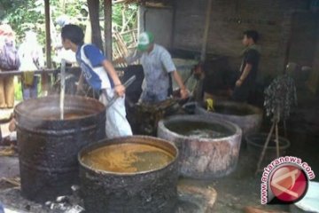 BLH DIY imbau perajin batik miliki SPPL - ANTARA News Yogyakarta ...