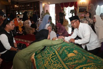 Andi Sose dimakamkan di TMP Panaikang - ANTARA News Makassar
