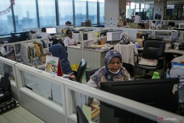 Hari pertama masuk kerja ASN di Jakarta - ANTARA News