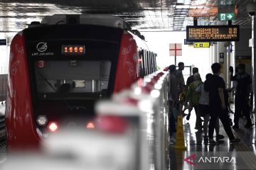 LRT Jakarta targetkan 3.000 penumpang per hari saat pada libur Natal dan tahun baru - ANTARA News