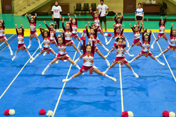 Cheerleader Indonesia ungkap prestasi dan tantangan kepada DPR - ANTARA ...