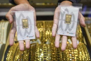 Harga emas Antam hari ini turun - ANTARA News Kepulauan Riau - Berita ...