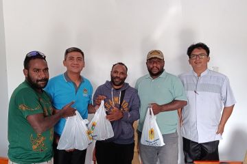 LDII berikan 50 kantong daging kurban ke warga Nasrani Jayawijaya ...