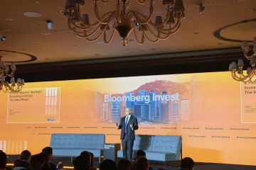 Chief Investment Officer, Global Equity, E Fund HK - Jeff Li Soroti ...