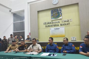 Kejati Sumbar tahan mantan bendahara Kampus UIN Padang - ANTARA Sumbar