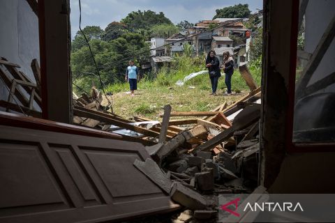 Bencana pergerakan tanah di Kota Cimahi - ANTARA News Jawa Barat