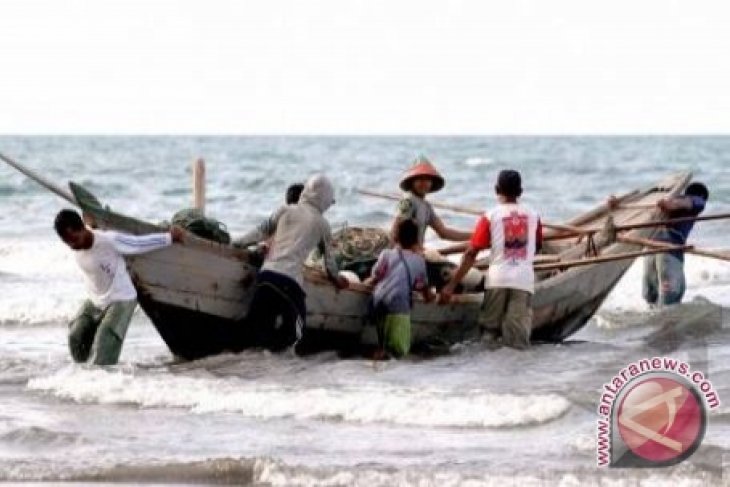 Nelayan Tala Enggan Gunakan TPI - ANTARA News Kalimantan Selatan