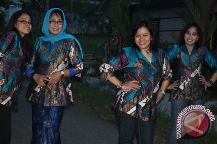 Batik Indonesia yang Makin Mendunia - ANTARA News Kalimantan Timur