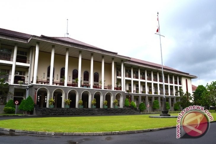 UGM Yogyakarta Jadikan Perpustakaan Sebagai Muara Keilmuaan - ANTARA ...