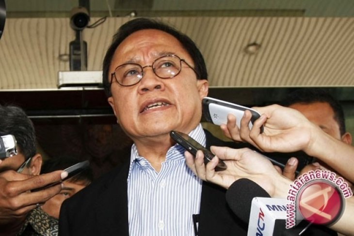 Dipo Alam: Ada Anggota Koalisi Pemerintahan yang 'Banci' - ANTARA News ...