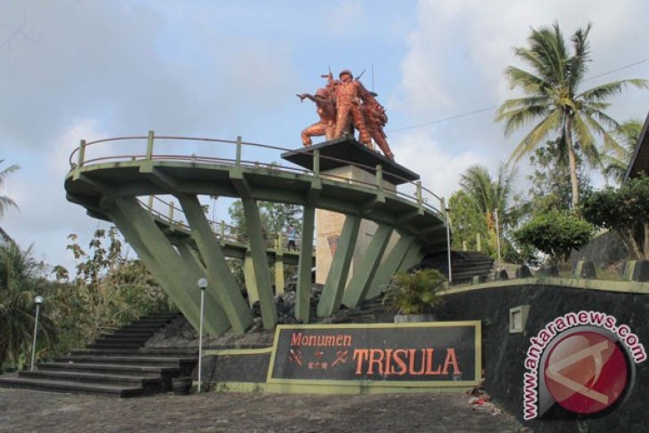 Wisata Monumen Trisula - ANTARA News