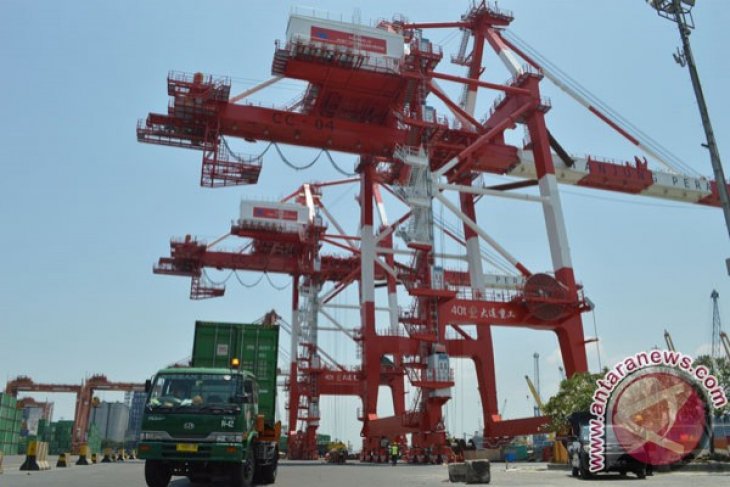 Permintaan Batu Bara Pelabuhan Gresik Meningkat - ANTARA News Jawa Timur