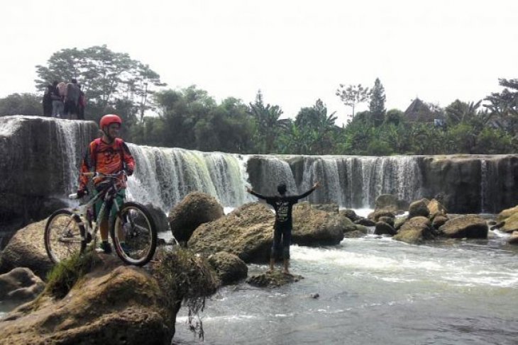 Curug Parigi Bekasi Berpotensi Jadi Tujuan Wisata - ANTARA News Megapolitan