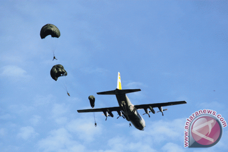 Latihan Terjun Para Dasar - ANTARA News
