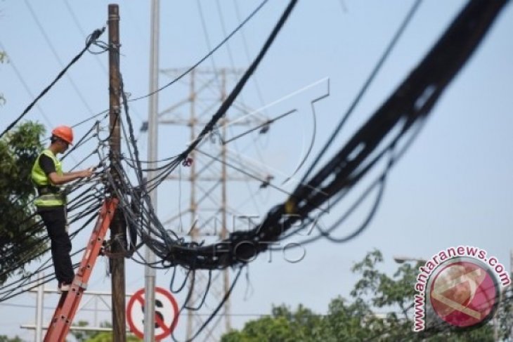 Pemkab Upayakan Jaringan Listrik Masuk Pulau Dudepo - ANTARA News Gorontalo