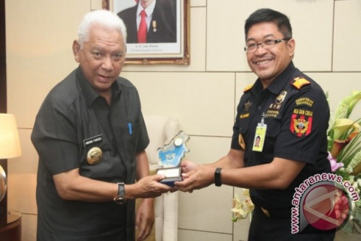 Bea dan Cukai Berperan Sukseskan Pembangunan Daerah - ANTARA News ...