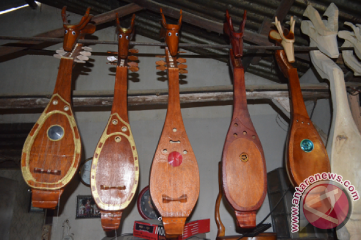 Lestarikan musik tradisional, PT Timah hadirkan grup dambus Panglima ...