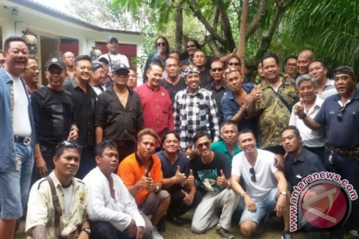 Evaluasi Program YBBB, BIPPLH, dan Pekat Indonesia Bersatu Menuju Kerja ...