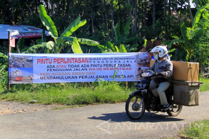 Himbauan Perlintasan Kereta Api Himbauan Perlintasan Kereta Api