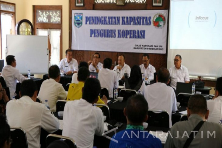 93 Koperasi Probolinggo Terima Sertifikat NIK dari Kemenkop - ANTARA ...