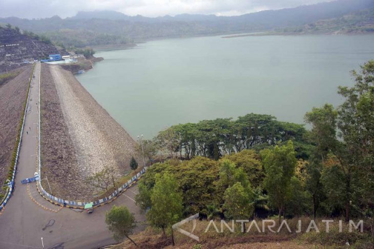 Air Waduk Wonorejo Menyusut (Video) - ANTARA News Jawa Timur