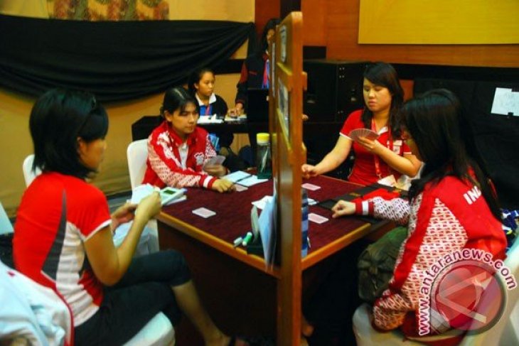 Atlet Bridge Kubu Raya Bersiap Kejuaraan Nasional - ANTARA News ...